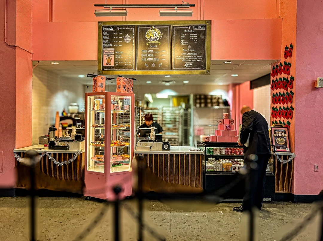 Voodoo Doughnut – An Eccentric Bakery with Delicious Doughnuts 🍩 by ...