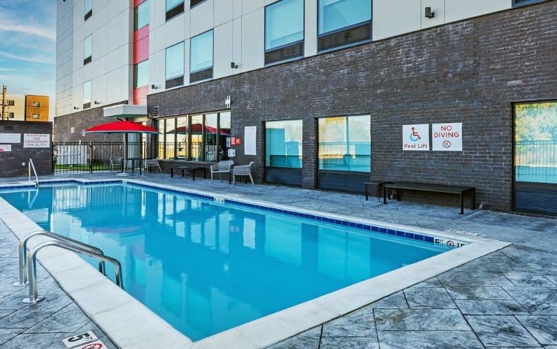 avid Hotel: A New and Efficient Choice by Camila Rodrigues | WanderBoat ...